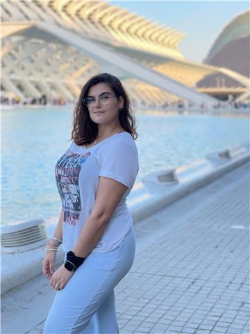 Laura Martí Meliá - Profesor online de Inglés, Francés, Historia ...