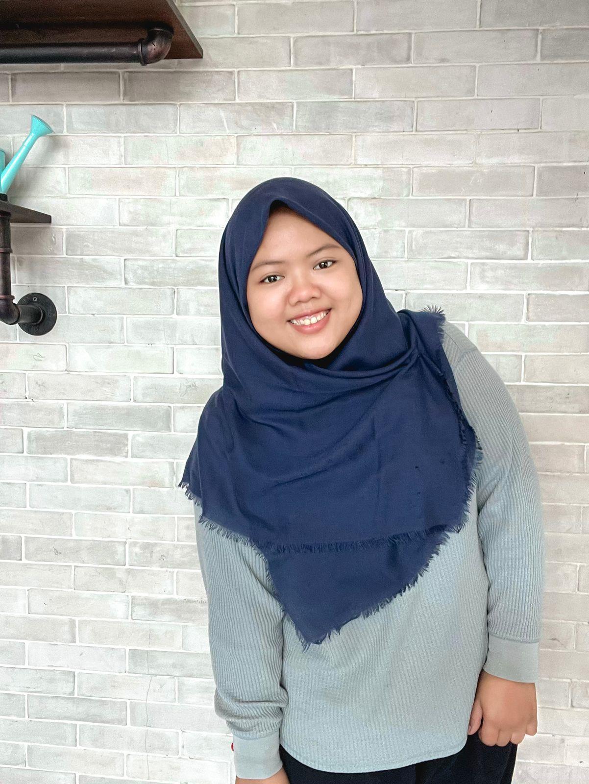 Dewi R. awii - Profesora online de Matemáticas, Edición video - Classgap