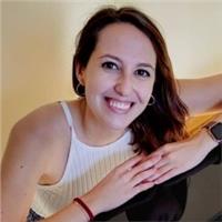Spanish Teacher waiting to help you! - Rocío Domínguez