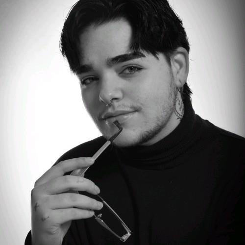 Adam Zamora Linares - Profesor online de Español - Classgap