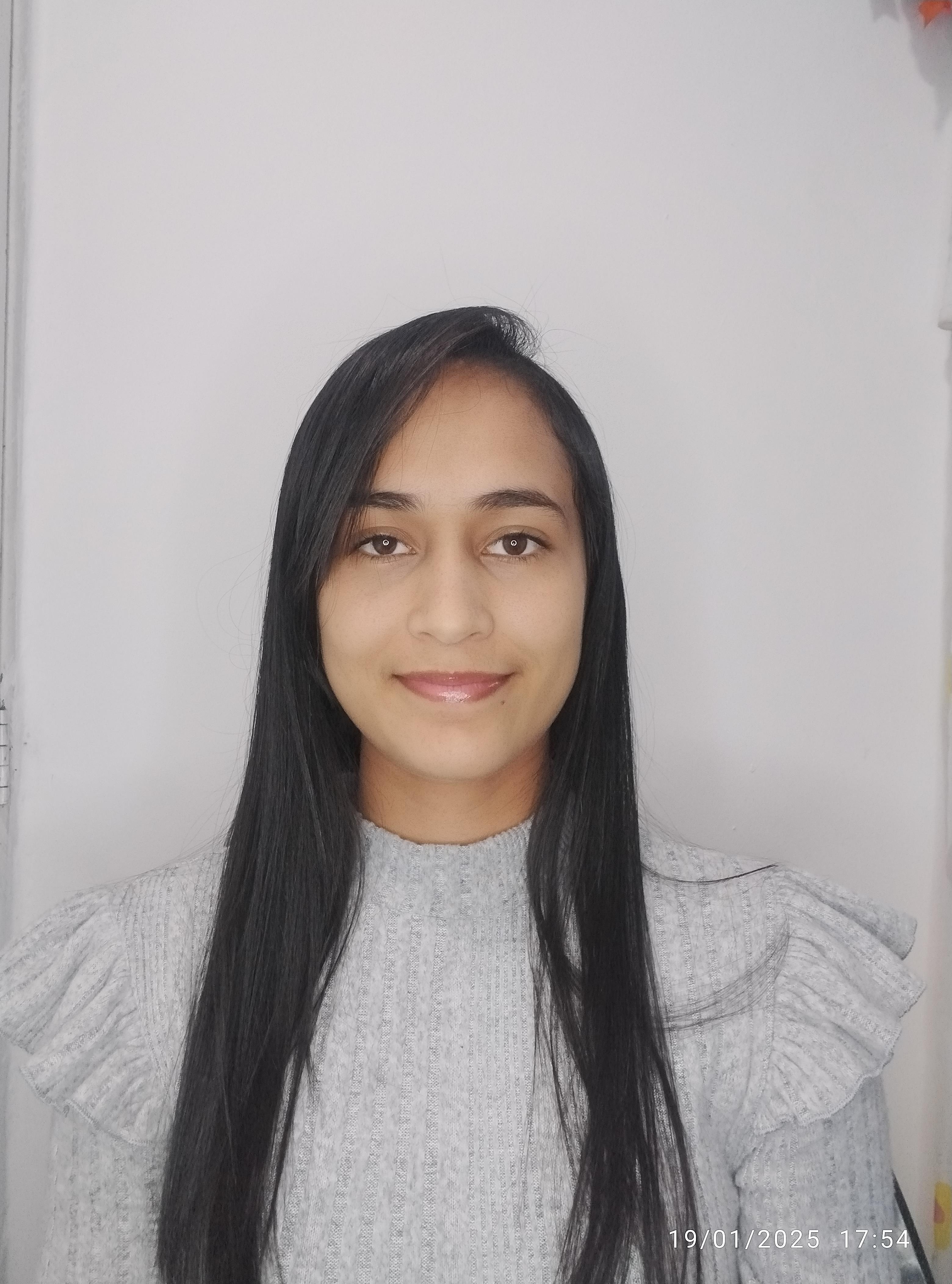 Tengo 5 años de experiencia enseñando mi idioma nativo a otras personas ...